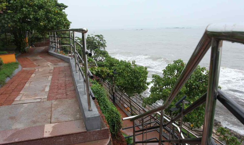 Top 10 Places to Visit in Thalassery, India – Explore Now!