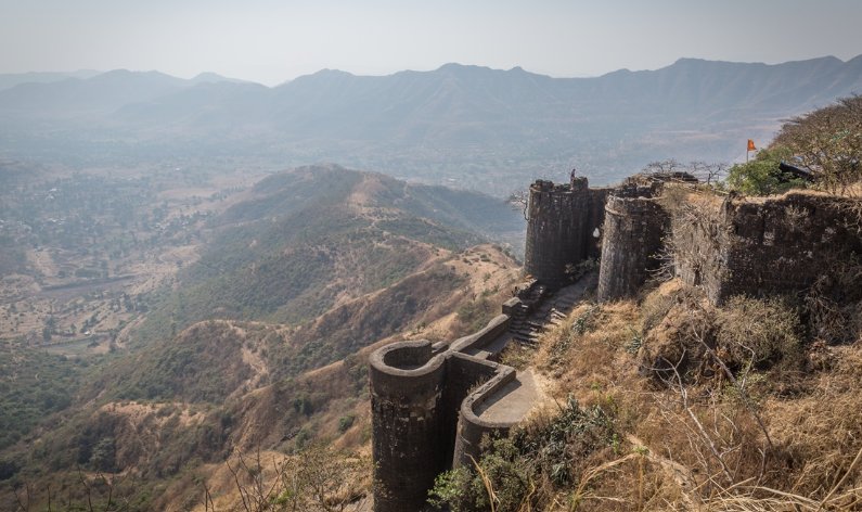 Sinhagad Fort Pune - The Perfect Blend of Adventure and Culture Near Pune!
