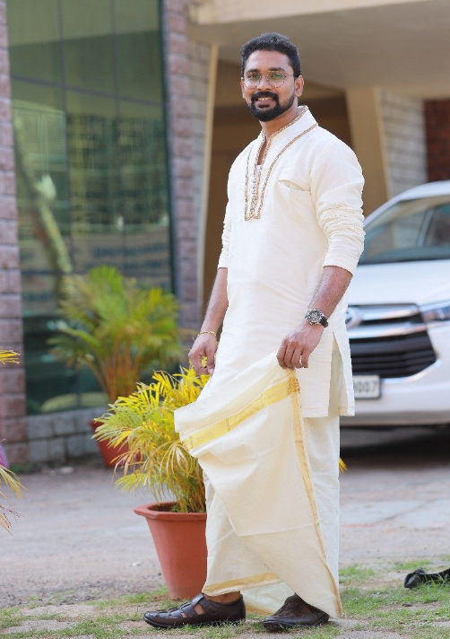 Kerala Traditional Dress | Top 10 Dresses for Men & Women In Kerala