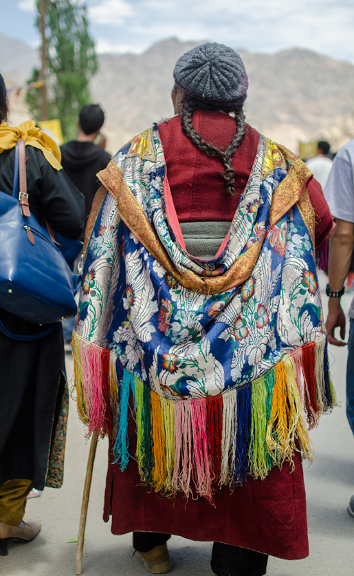 Ladakh Traditional Dress | Top 10 Traditional Clothes for Male & Female ...