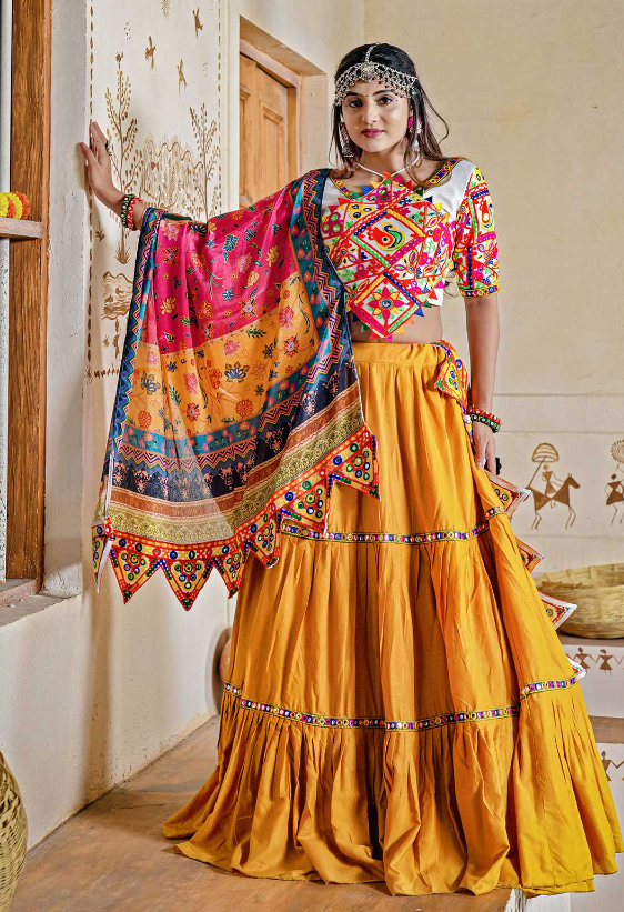 Traditional Dress of Uttar Pradesh | Top 10 Traditional Costumes for ...