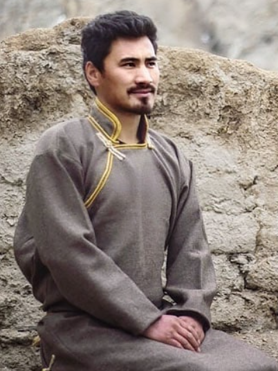 Ladakh Traditional Dress | Top 10 Traditional Clothes for Male & Female ...