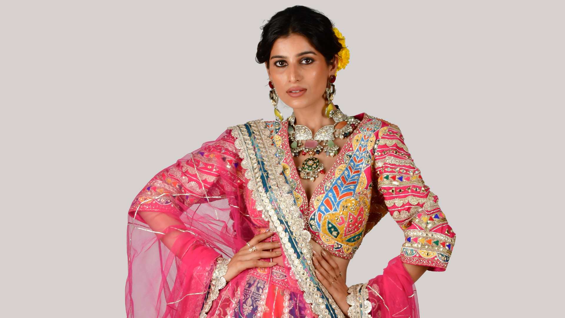 Gujarati Dress for Female | Top 10 Gujarati Traditional Costumes for Female