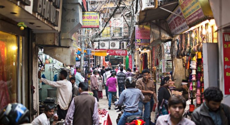 Sadar Bazar Market Delhi: A Complete Shopper’s Paradise - Indian Travel ...
